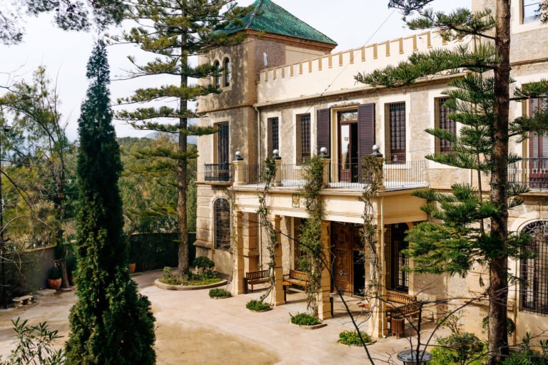 Wedding Venue Guide - Jake + Genessa