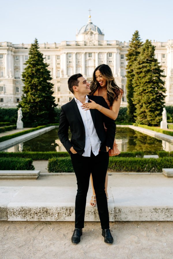 Romantic Downtown Madrid Engagement Photoshoot